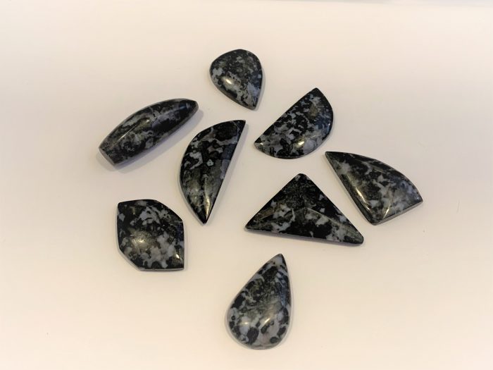 GC-Snowflake Obsidian 25-45mm - Natural Healing Stone